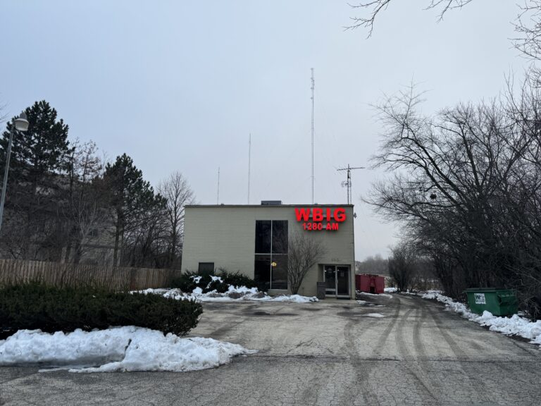 About – WBIG Aurora Naperville Radio